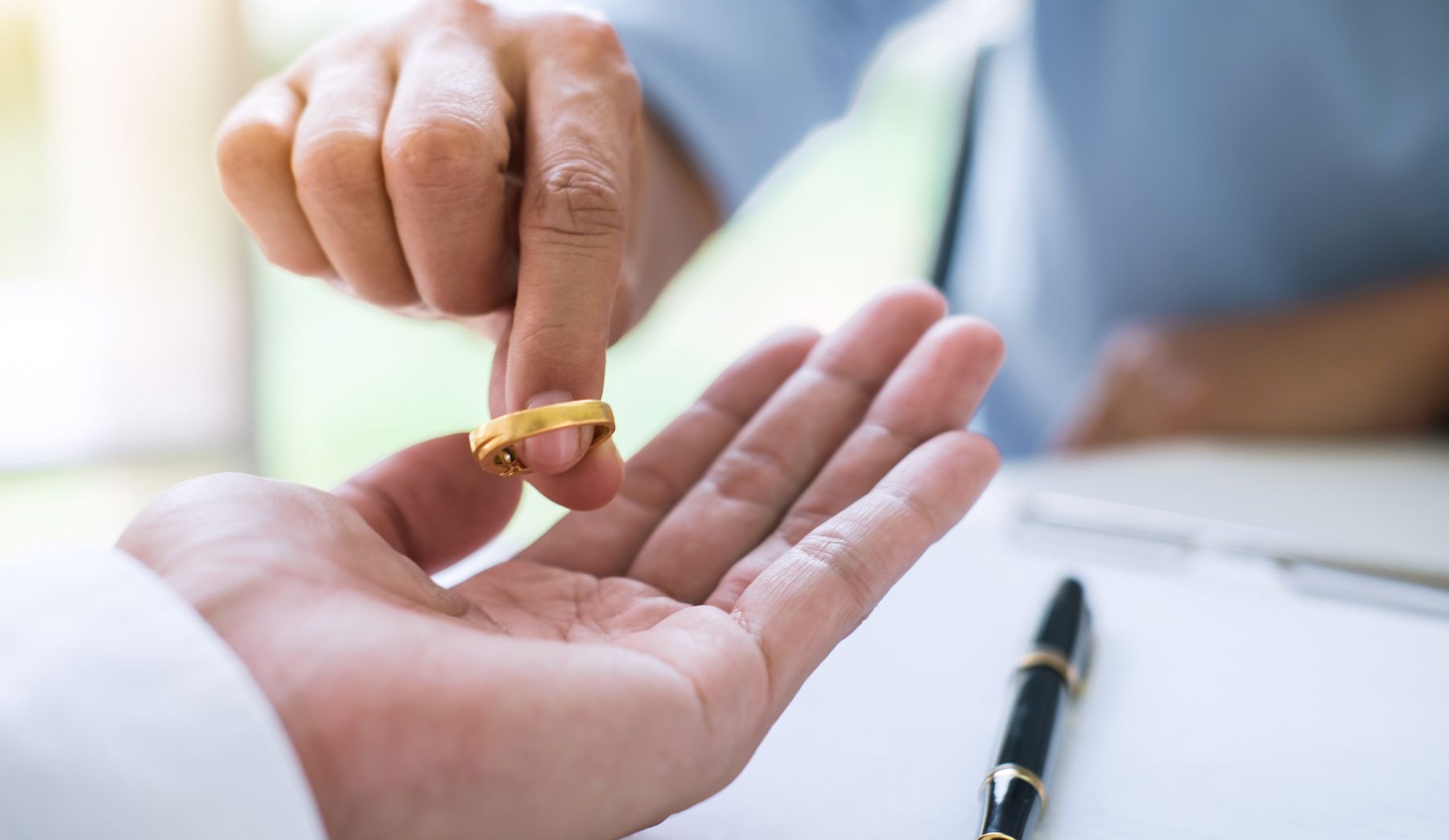 Manhattan International Divorce Lawyer & Law Firm - Available 24/7